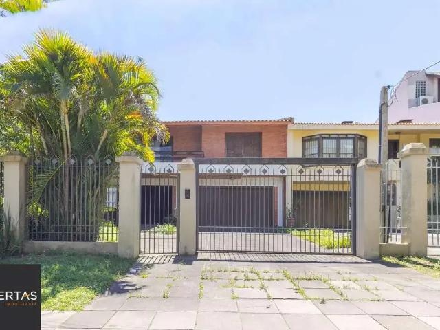 Casa / Sobrado para Venda em Porto Alegre/RS Cristal 4 Quartos