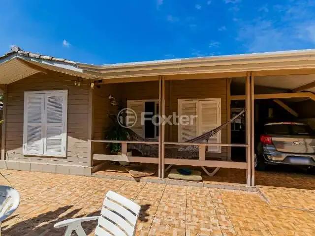 Casa / Sobrado para Venda em Porto Alegre/RS Cristal 4 Quartos