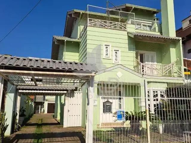 Casa / Sobrado para Venda em Porto Alegre/RS Cristal 4 Quartos