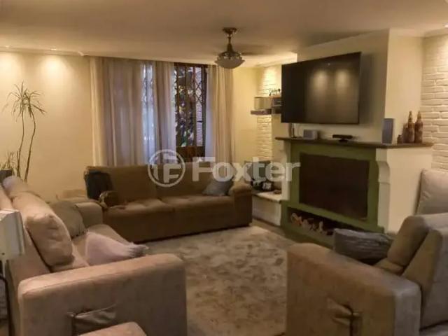 Casa / Sobrado para Venda em Porto Alegre/RS Cristal 4 Quartos