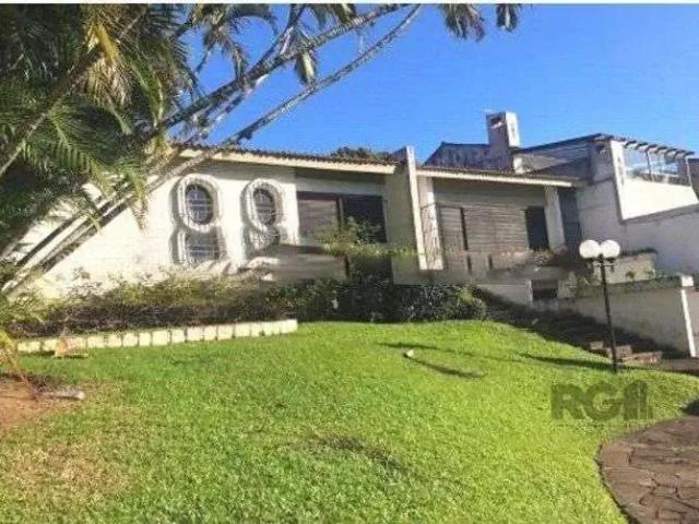 Casa / Sobrado para Venda em Porto Alegre/RS Cristal 5 Quartos