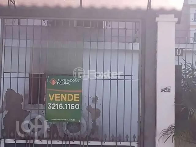 Casa / Sobrado para Venda em Porto Alegre/RS Cristal 5 Quartos