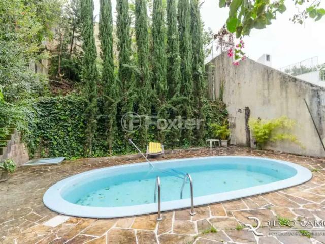 Casa / Sobrado para Venda em Porto Alegre/RS Cristal 7 Quartos
