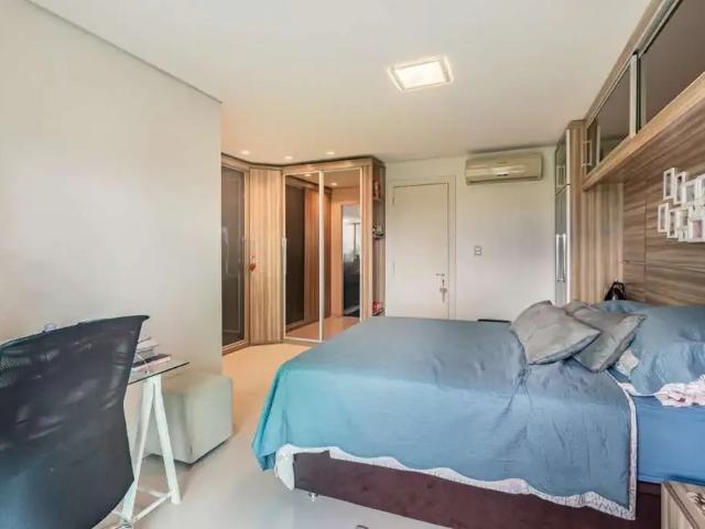Casa / Sobrado para Venda em Porto Alegre/RS Ecoville 3 Quartos