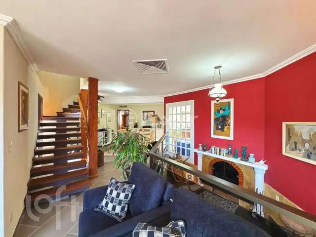 Casa / Sobrado para Venda em Porto Alegre/RS Espírito Santo 4 Quartos