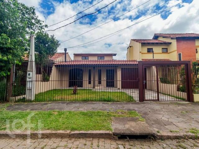 Casa / Sobrado para Venda em Porto Alegre/RS Espírito Santo 4 Quartos