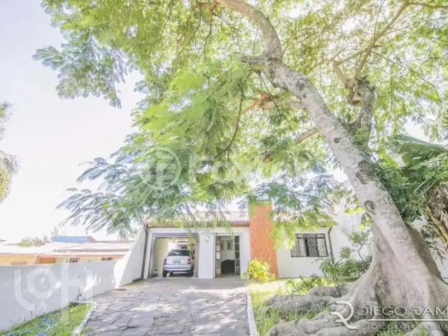 Casa / Sobrado para Venda em Porto Alegre/RS Espírito Santo 4 Quartos