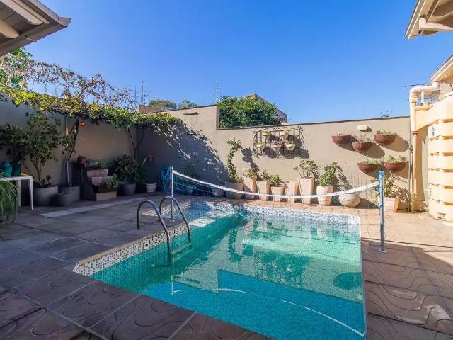 Casa / Sobrado para Venda em Porto Alegre/RS Espírito Santo 4 Quartos