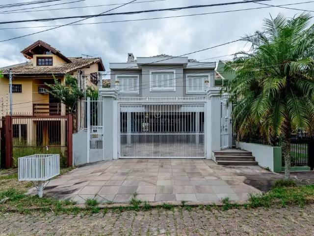 Casa / Sobrado para Venda em Porto Alegre/RS Espírito Santo 4 Quartos