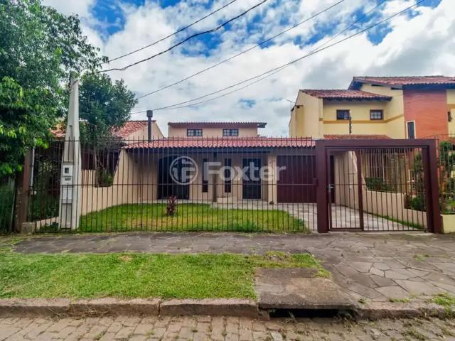 Casa / Sobrado para Venda em Porto Alegre/RS Espírito Santo 4 Quartos