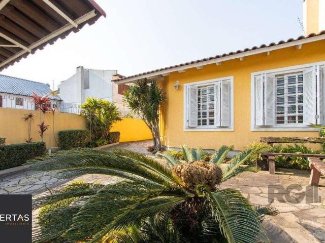 Casa / Sobrado para Venda em Porto Alegre/RS Espírito Santo 4 Quartos