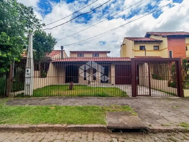 Casa / Sobrado para Venda em Porto Alegre/RS Espírito Santo 4 Quartos