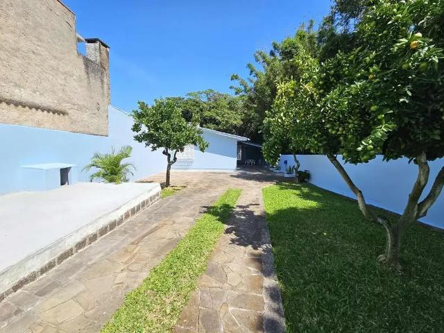 Casa / Sobrado para Venda em Porto Alegre/RS Espírito Santo 2 Quartos