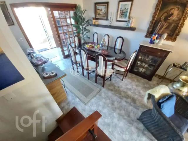 Casa / Sobrado para Venda em Porto Alegre/RS Espírito Santo 3 Quartos