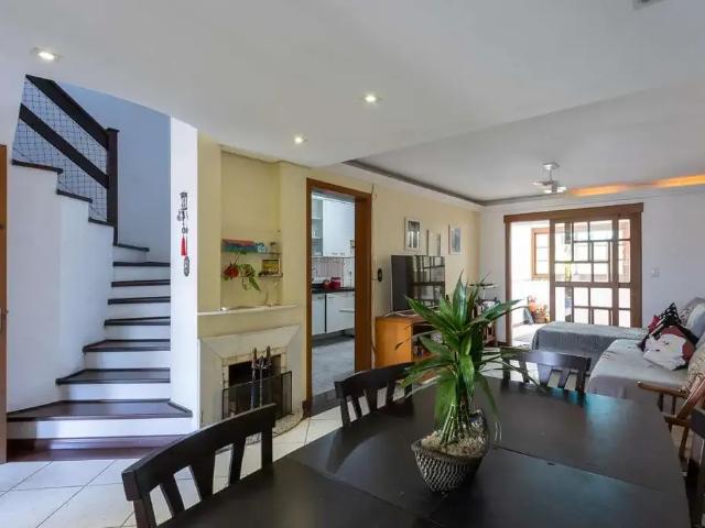Casa / Sobrado para Venda em Porto Alegre/RS Espírito Santo 3 Quartos