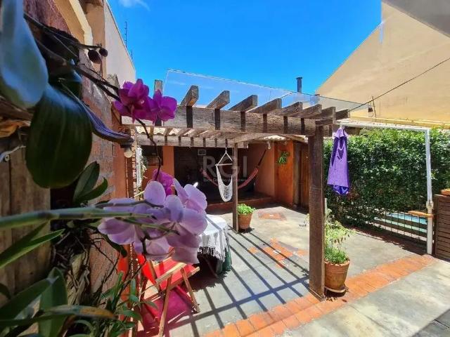Casa / Sobrado para Venda em Porto Alegre/RS Espírito Santo 3 Quartos