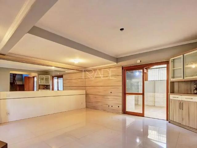 Casa / Sobrado para Venda em Porto Alegre/RS Espírito Santo 3 Quartos