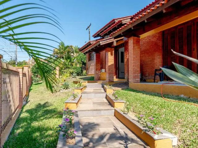 Casa / Sobrado para Venda em Porto Alegre/RS Espírito Santo 3 Quartos