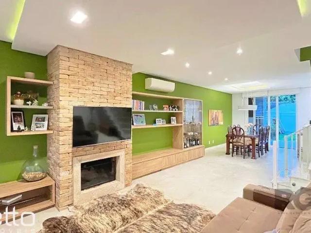 Casa / Sobrado para Venda em Porto Alegre/RS Espírito Santo 3 Quartos