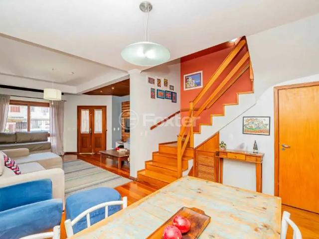Casa / Sobrado para Venda em Porto Alegre/RS Espírito Santo 3 Quartos