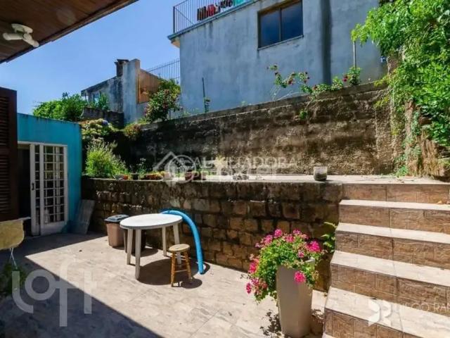 Casa / Sobrado para Venda em Porto Alegre/RS Espírito Santo 3 Quartos