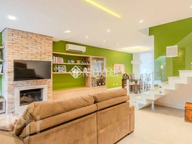 Casa / Sobrado para Venda em Porto Alegre/RS Espírito Santo 3 Quartos
