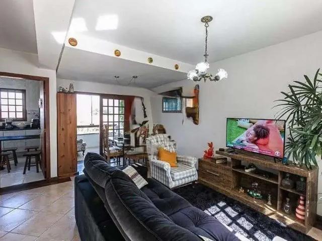 Casa / Sobrado para Venda em Porto Alegre/RS Espírito Santo 3 Quartos