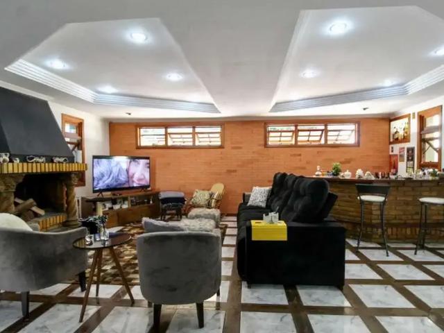 Casa / Sobrado para Venda em Porto Alegre/RS Espírito Santo 3 Quartos