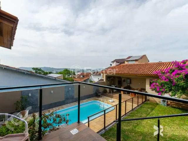 Casa / Sobrado para Venda em Porto Alegre/RS Espírito Santo 3 Quartos