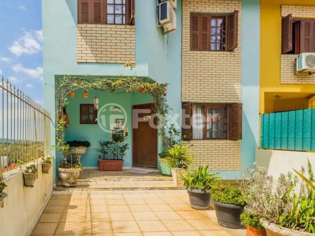 Casa / Sobrado para Venda em Porto Alegre/RS Espírito Santo 3 Quartos