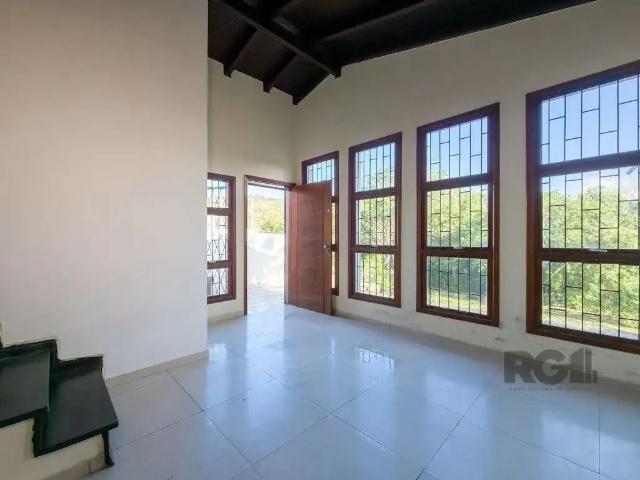 Casa / Sobrado para Venda em Porto Alegre/RS Espírito Santo 3 Quartos