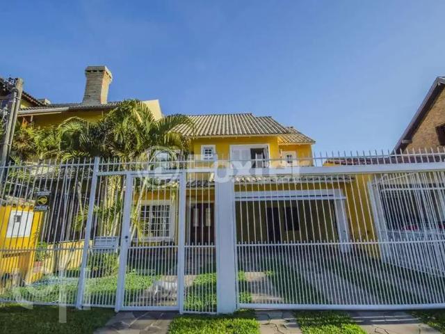 Casa / Sobrado para Venda em Porto Alegre/RS Espírito Santo 3 Quartos