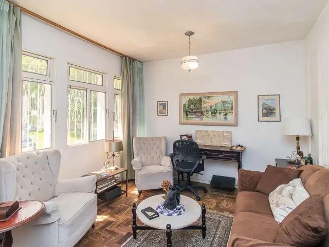 Casa / Sobrado para Venda em Porto Alegre/RS Espírito Santo 3 Quartos
