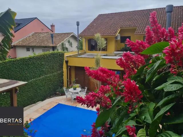Casa / Sobrado para Venda em Porto Alegre/RS Espírito Santo 3 Quartos