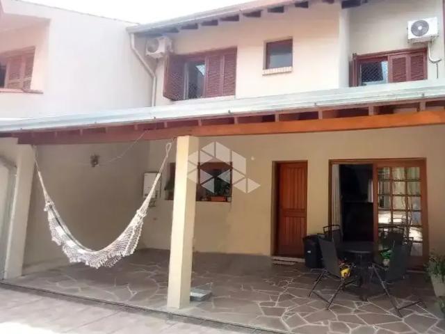 Casa / Sobrado para Venda em Porto Alegre/RS Espírito Santo 3 Quartos