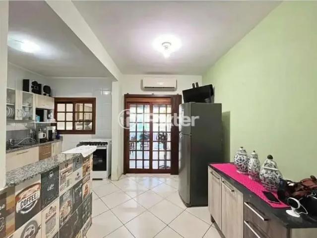Casa / Sobrado para Venda em Porto Alegre/RS Espírito Santo 3 Quartos