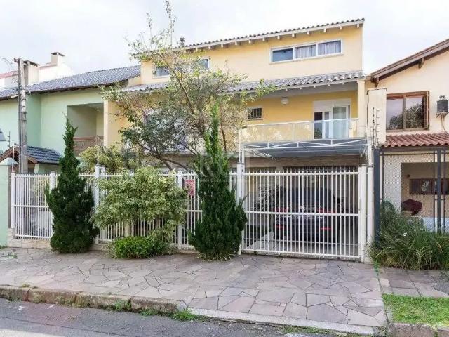 Casa / Sobrado para Venda em Porto Alegre/RS Espírito Santo 3 Quartos