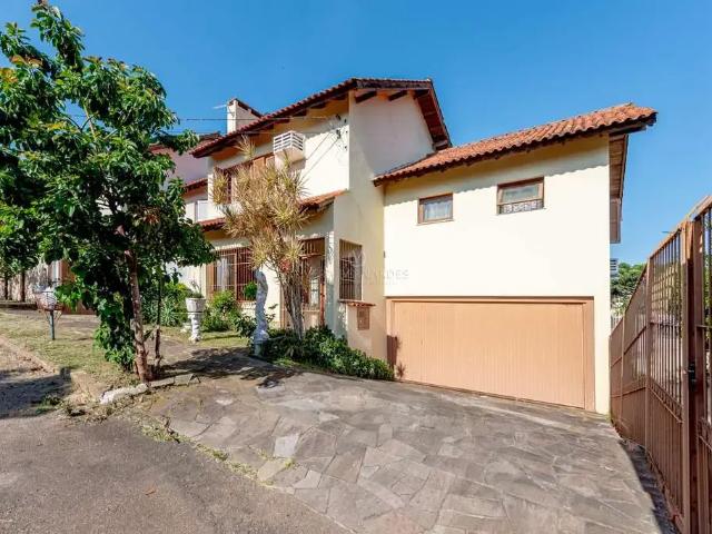 Casa / Sobrado para Venda em Porto Alegre/RS Espírito Santo 3 Quartos