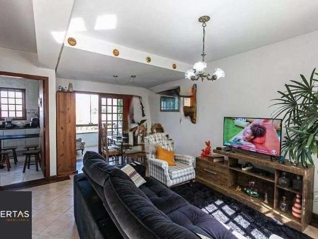 Casa / Sobrado para Venda em Porto Alegre/RS Espírito Santo 3 Quartos