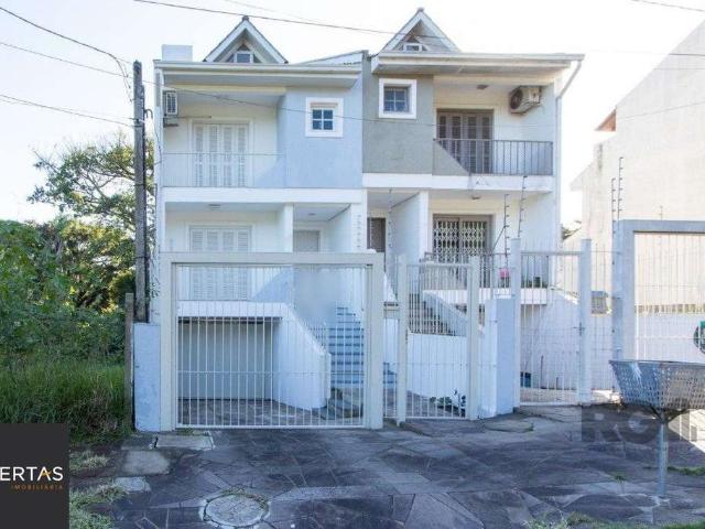 Casa / Sobrado para Venda em Porto Alegre/RS Espírito Santo 3 Quartos