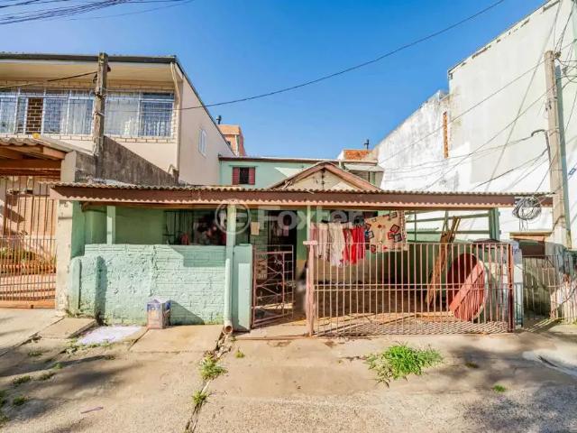 Casa / Sobrado para Venda em Porto Alegre/RS Farrapos 5 Quartos