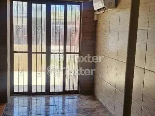 Casa / Sobrado para Venda em Porto Alegre/RS Farrapos 3 Quartos