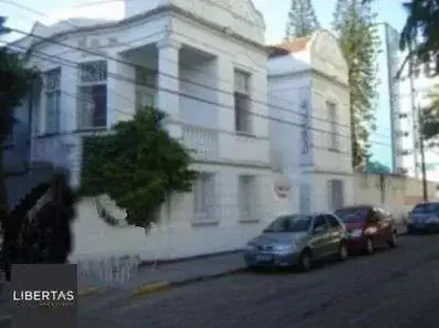 Casa / Sobrado para Venda em Porto Alegre/RS Farroupilha 5 Quartos