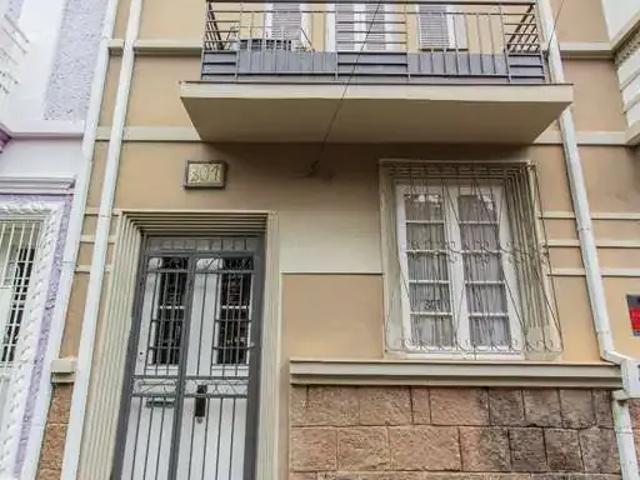 Casa / Sobrado para Venda em Porto Alegre/RS Floresta 4 Quartos