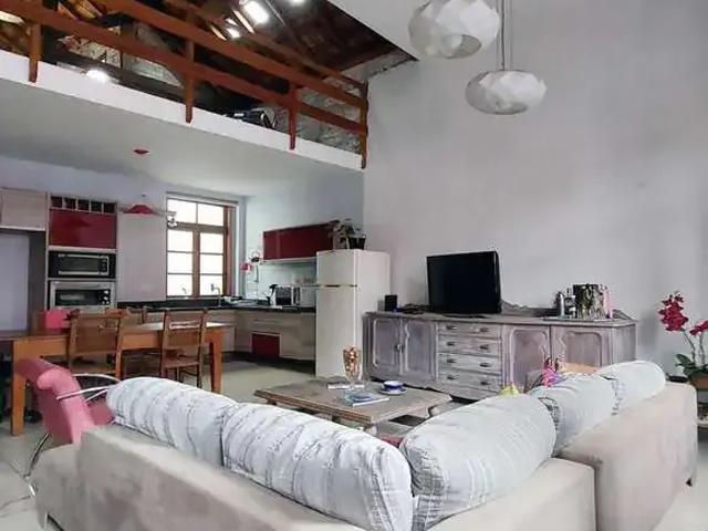 Casa / Sobrado para Venda em Porto Alegre/RS Floresta 3 Quartos