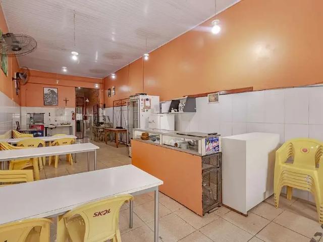 Casa / Sobrado para Venda em Porto Alegre/RS Floresta 3 Quartos