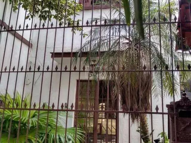 Casa / Sobrado para Venda em Porto Alegre/RS Floresta 3 Quartos