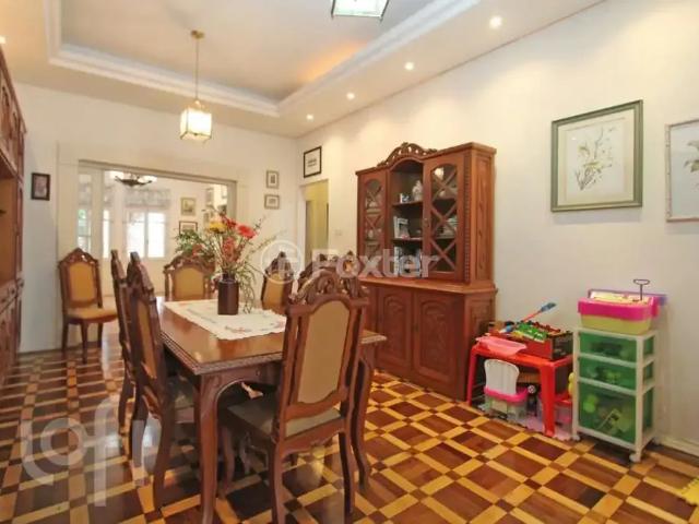 Casa / Sobrado para Venda em Porto Alegre/RS Floresta 3 Quartos