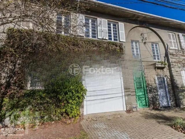Casa / Sobrado para Venda em Porto Alegre/RS Floresta 3 Quartos