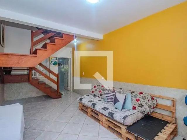 Casa / Sobrado para Venda em Porto Alegre/RS Floresta 3 Quartos